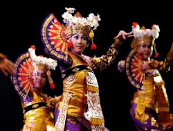 BALINESE DANCE: Tari Legong Keraton