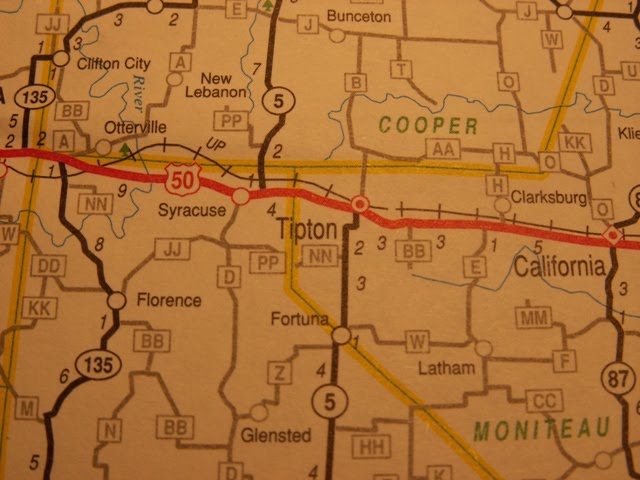 The Opulent Opossum: The 5 and 50 Drive-In, Tipton, Missouri