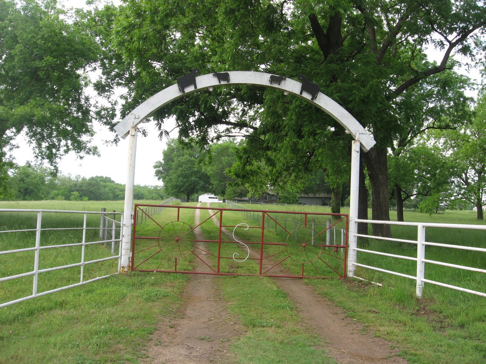 Prairie Places: Western Ranch Gates