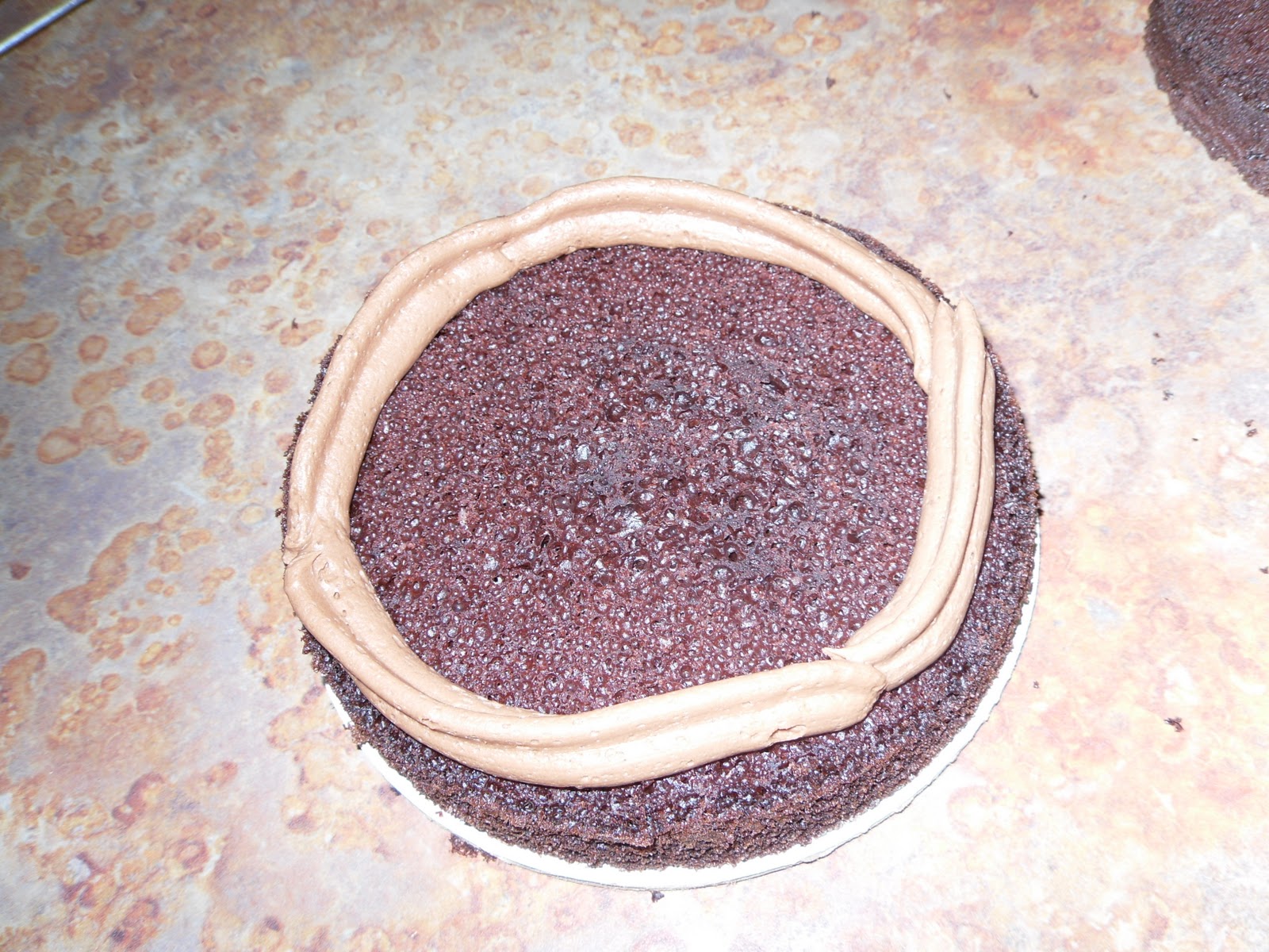 Cake Concepts by Cathy: How to fill a cake