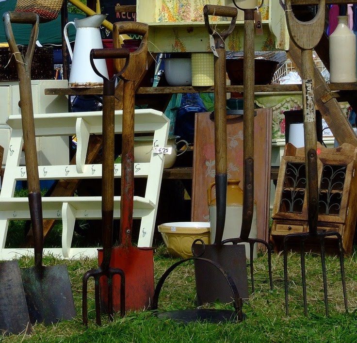 Gardens in 17C - Early 20C America: Old Garden Tools