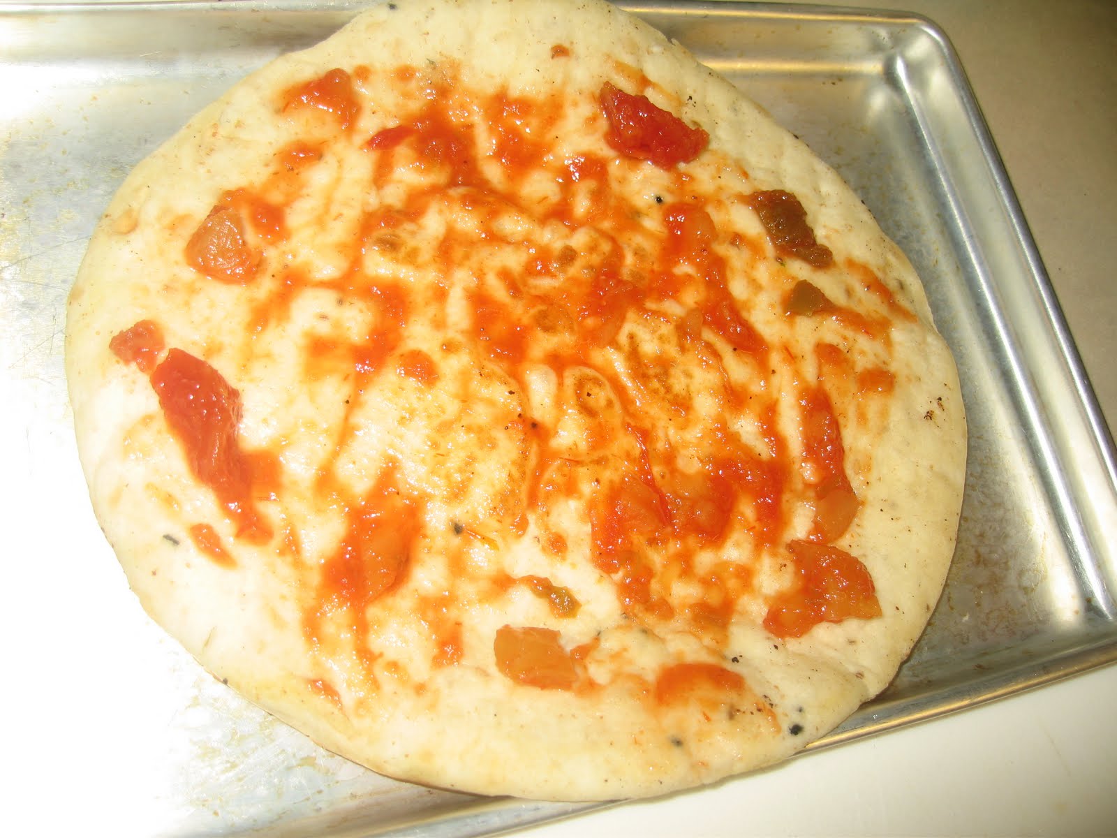 SUMADHURA: Okra / Bhendi Masala Pizza (Low Fat Indian Flavored Pizza)