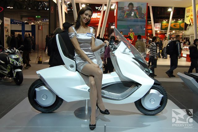 ADRENALIN SCOOTER PERFORMANCE PARTS: EICMA 2009 - Piaggio USB / Gilera ...