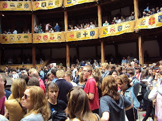 Salut, Shoshana!: Shakespeare's Groundling