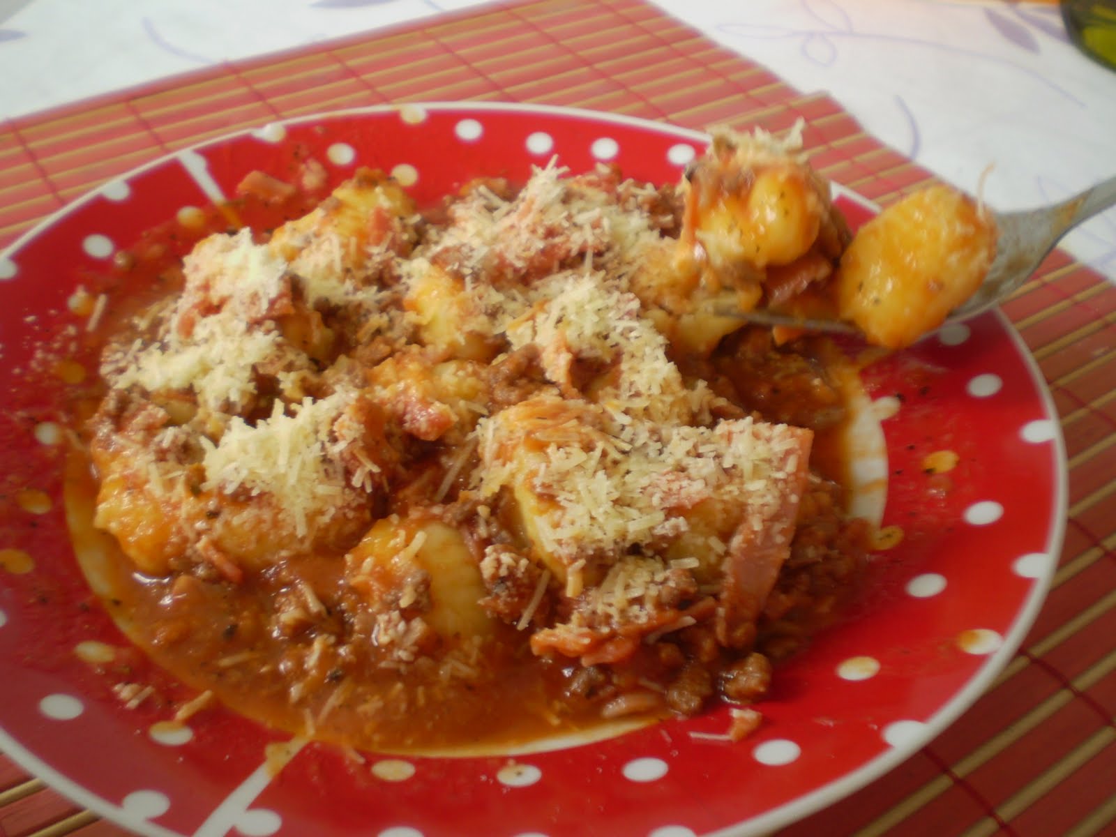 Cozinhando Nas Férias!: Nhoque ao Molho Bolonhesa