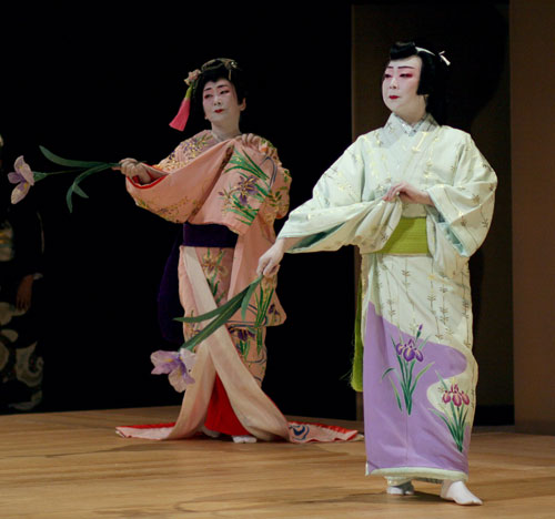 The Ostlund Times: Kabuki Theater