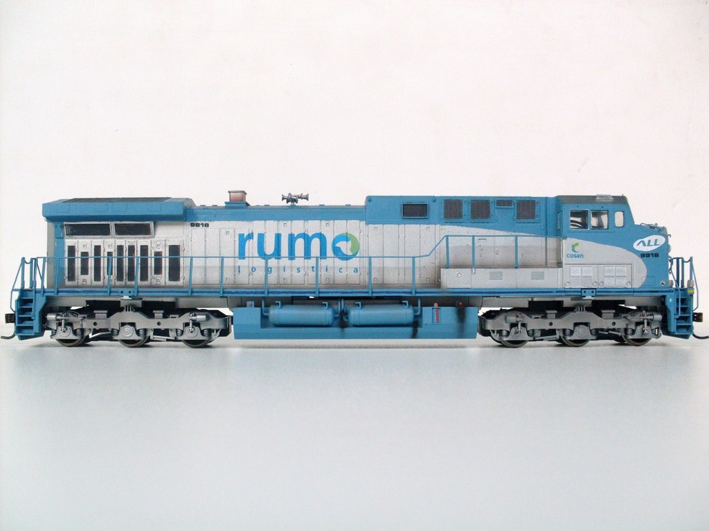 Ferreomodelismo Brasileiro: AC44i Rumo Logistica