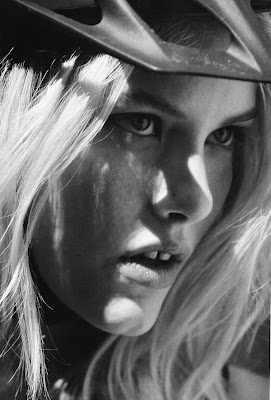 Pinkiller: Gap Teeth