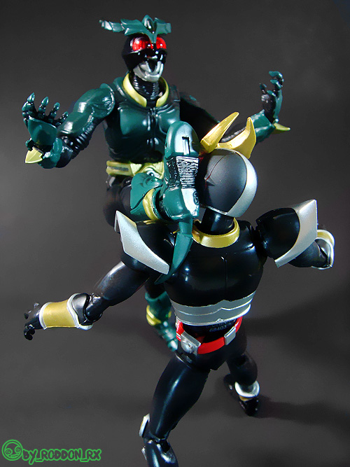 Show กะ RODDON_RX: S.H.Figuarts Kamen Rider Gill