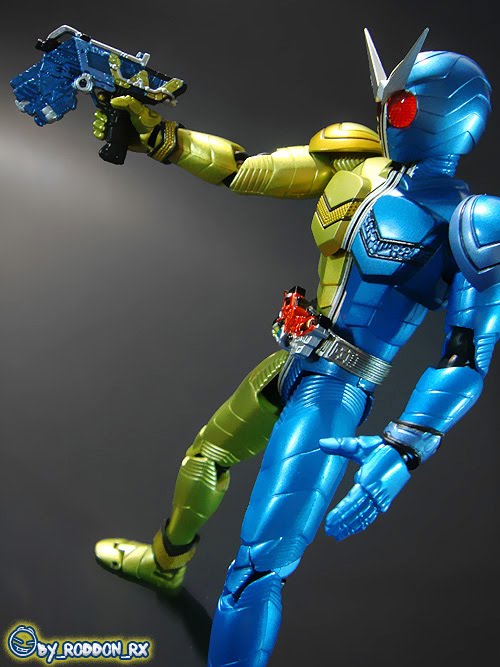 Show กะ RODDON_RX: S.H.Figuarts Kamen Rider Double [W] Luna - Trigger