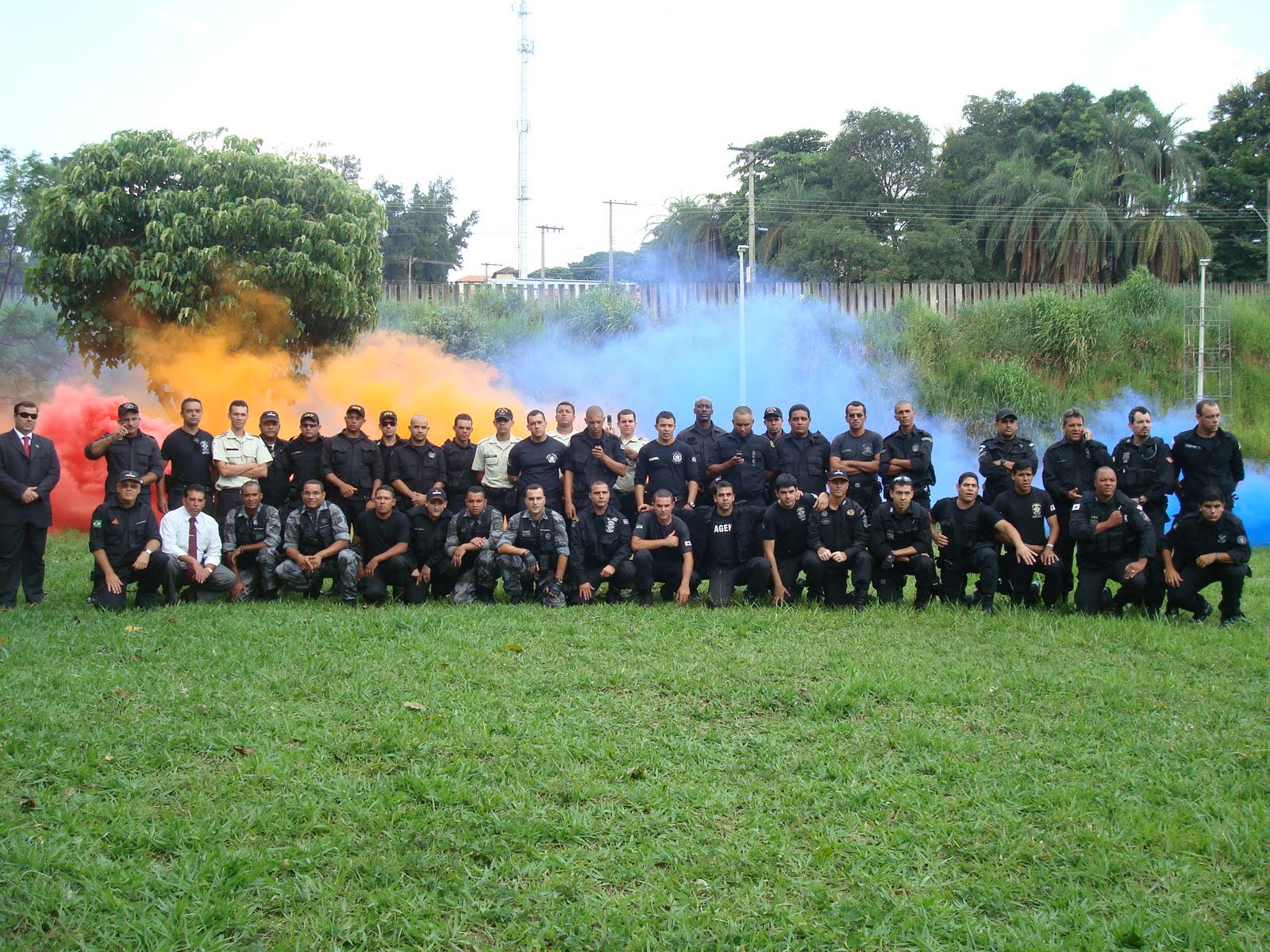 COMANDO DE OPERAÇÕES ESPECIAIS: COPE FAZ USO DE ARMA E MUNIÇÕES MENOS LETAL
