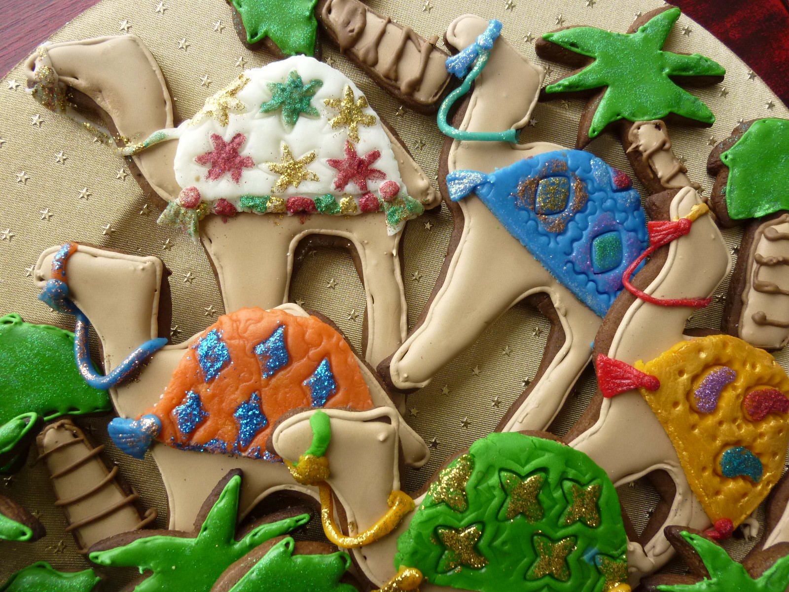Gingerbread Camels & Palm Trees – Diary of a Mad Hausfrau