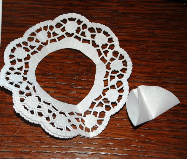 A Creative Project: Decorating with paper doilies!!