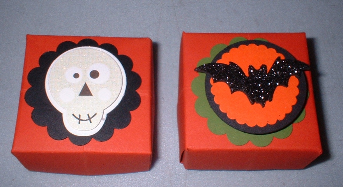 Simple Favors & Things: Halloween Treat Boxes
