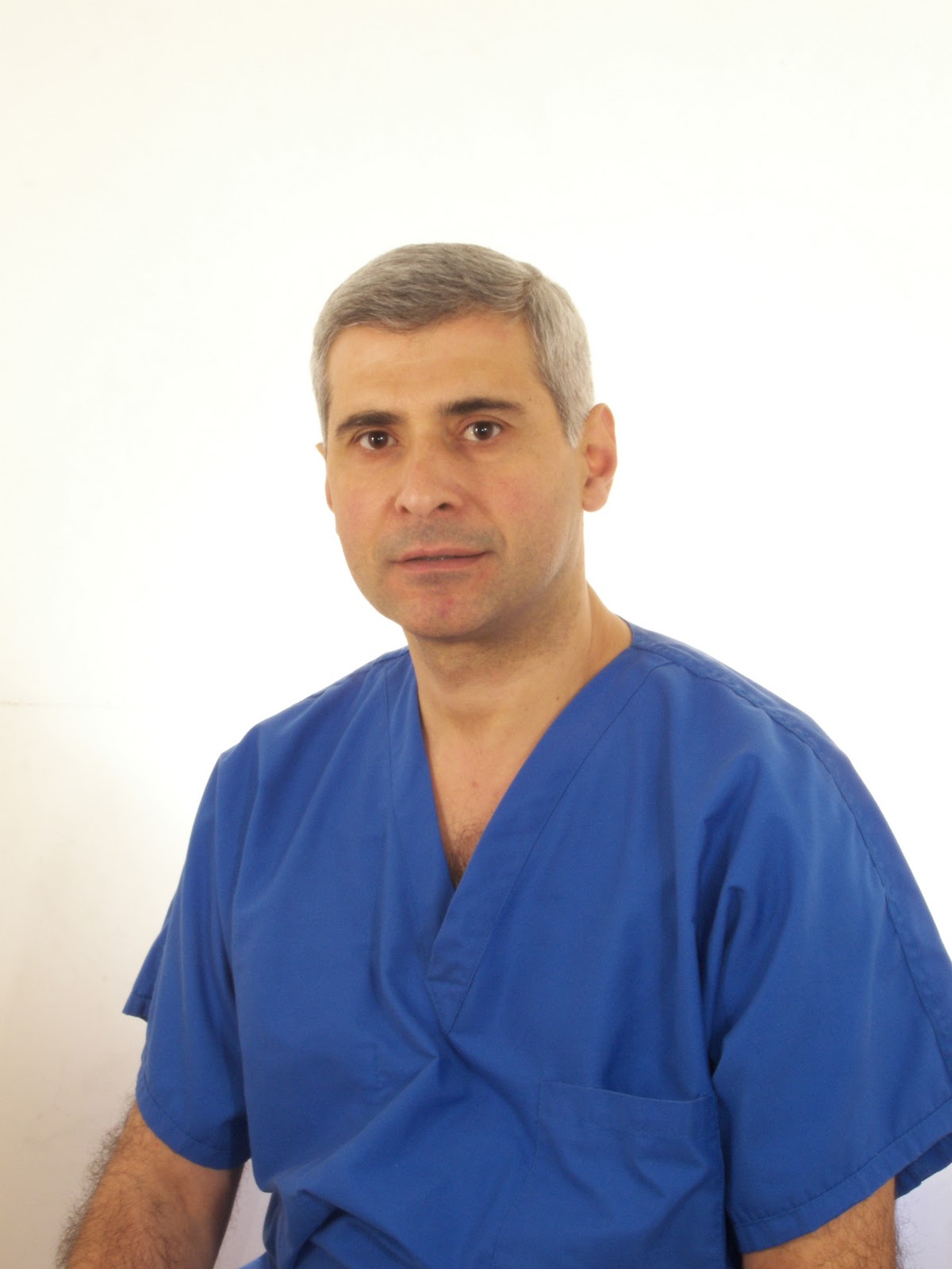 Simon Mumladze: მუმლაძე სიმონი, პლასტიკოსი ქირურგი