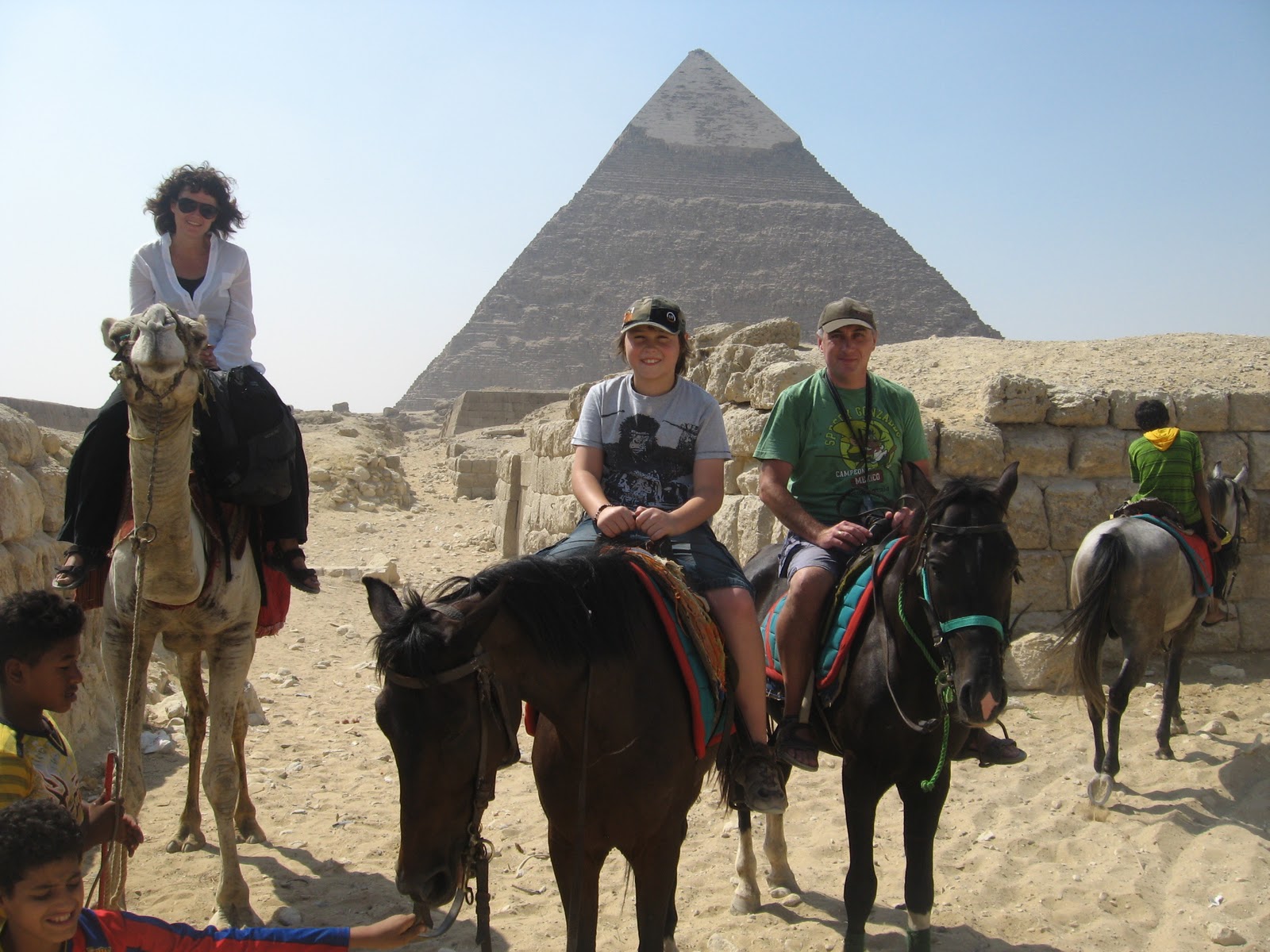 World Wanderers: Egypt (The Land of the Pharaohs and Baksheesh)