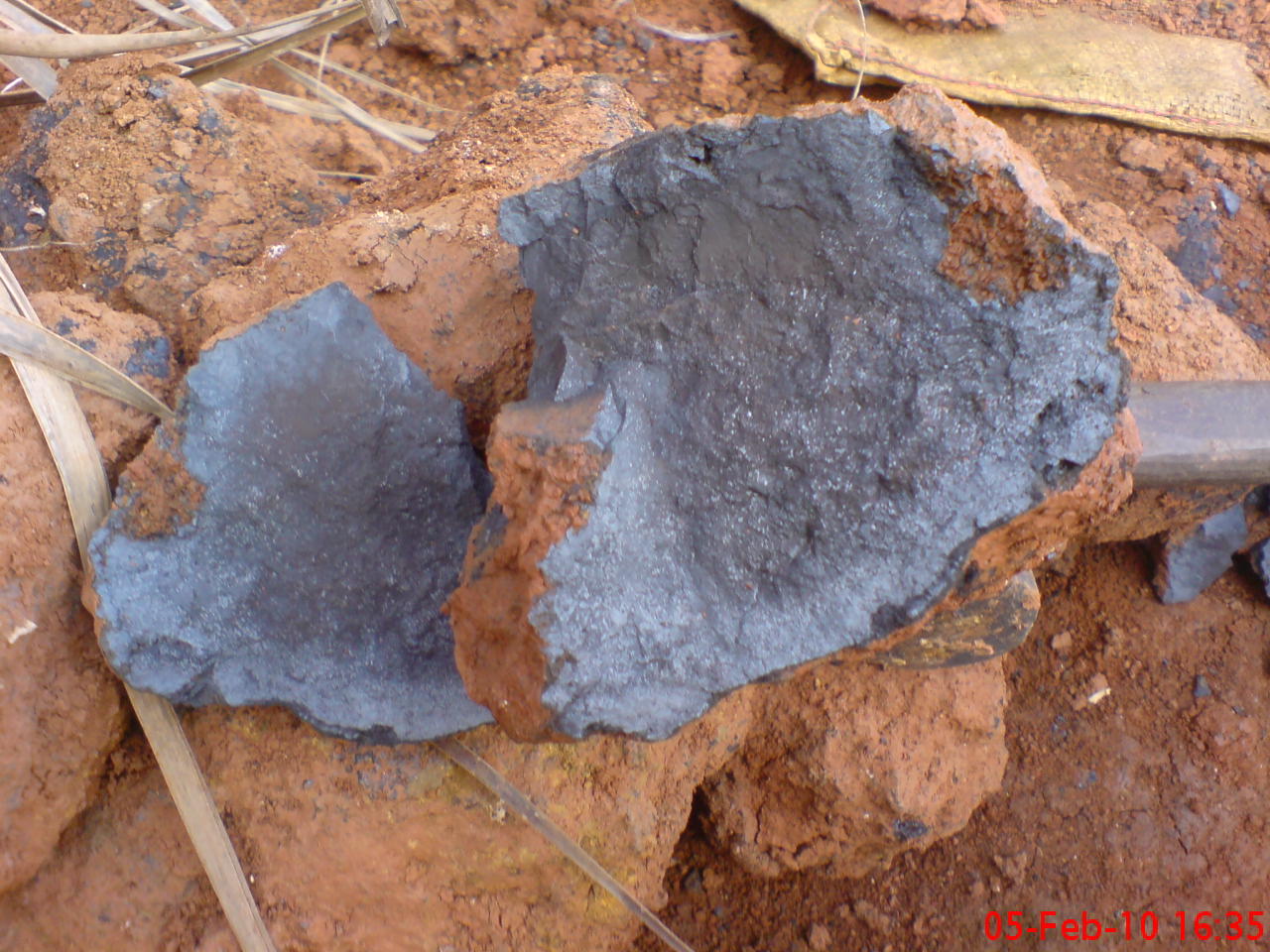 potensi mangan di maluku utara