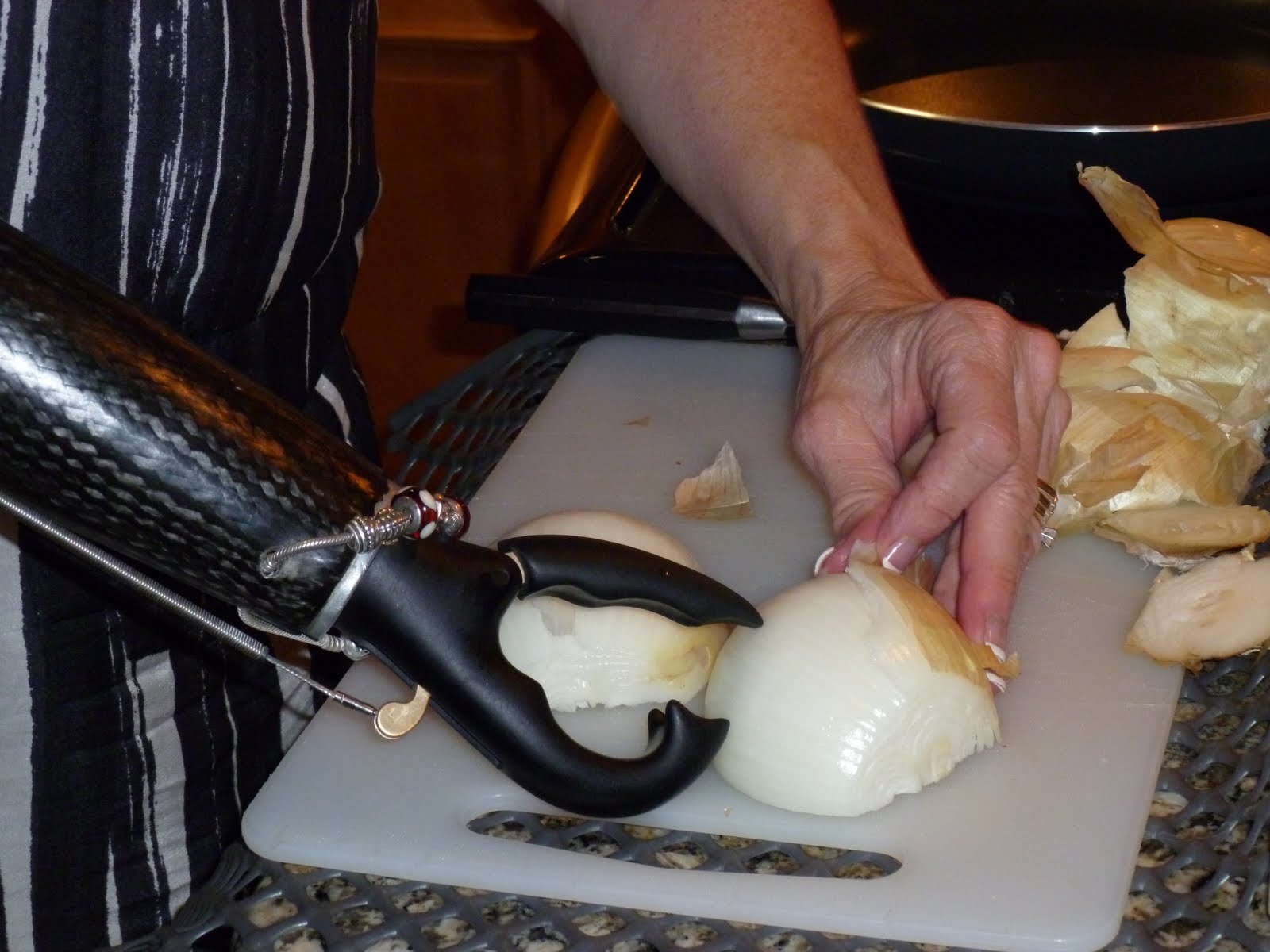 Single-Handed Solutions: How Do You Do... Cooking 201?