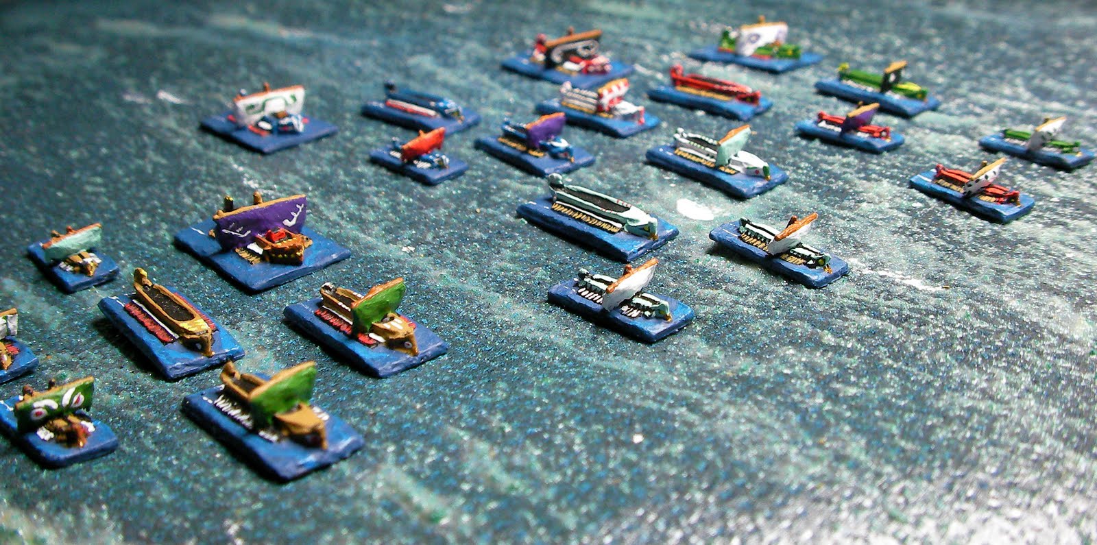 SteelonSandBlog: 1/3600th Ancient Galleys: Painted examples