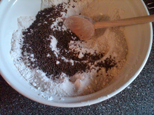 say.la vie: {sweet treat tuesday: caraway cookies}