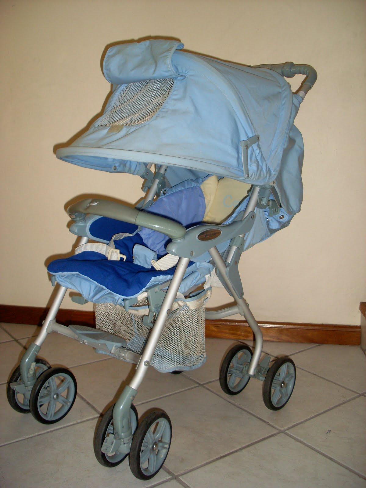 Brenda's Shoppe: Preloved Blue Combi Lightweight Stroller