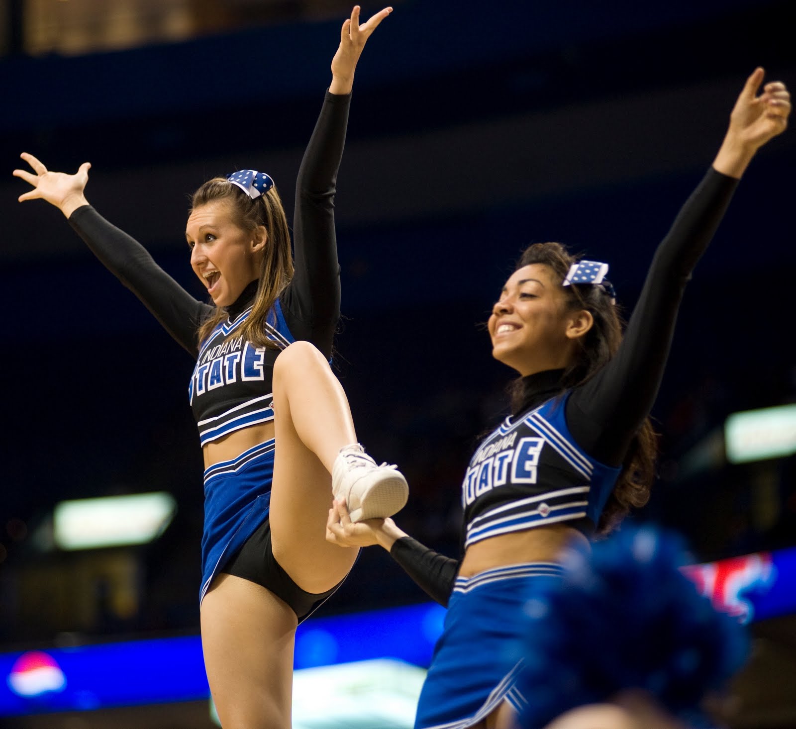 Cheerleaders Sport World: Indiana State Cheerleaders