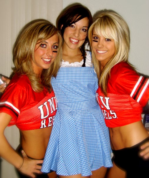 Drakesdrumuk Unlv Hottie Cheerleader Lindsay