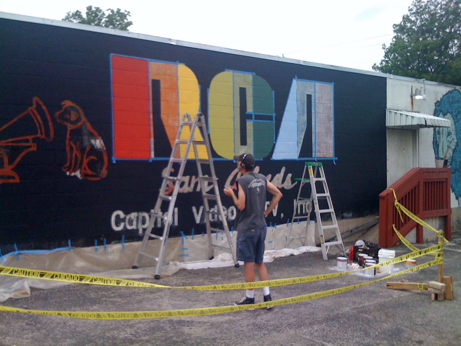 Magnolia Cafes, Austin, TX: The RCA Victor Dog Mural