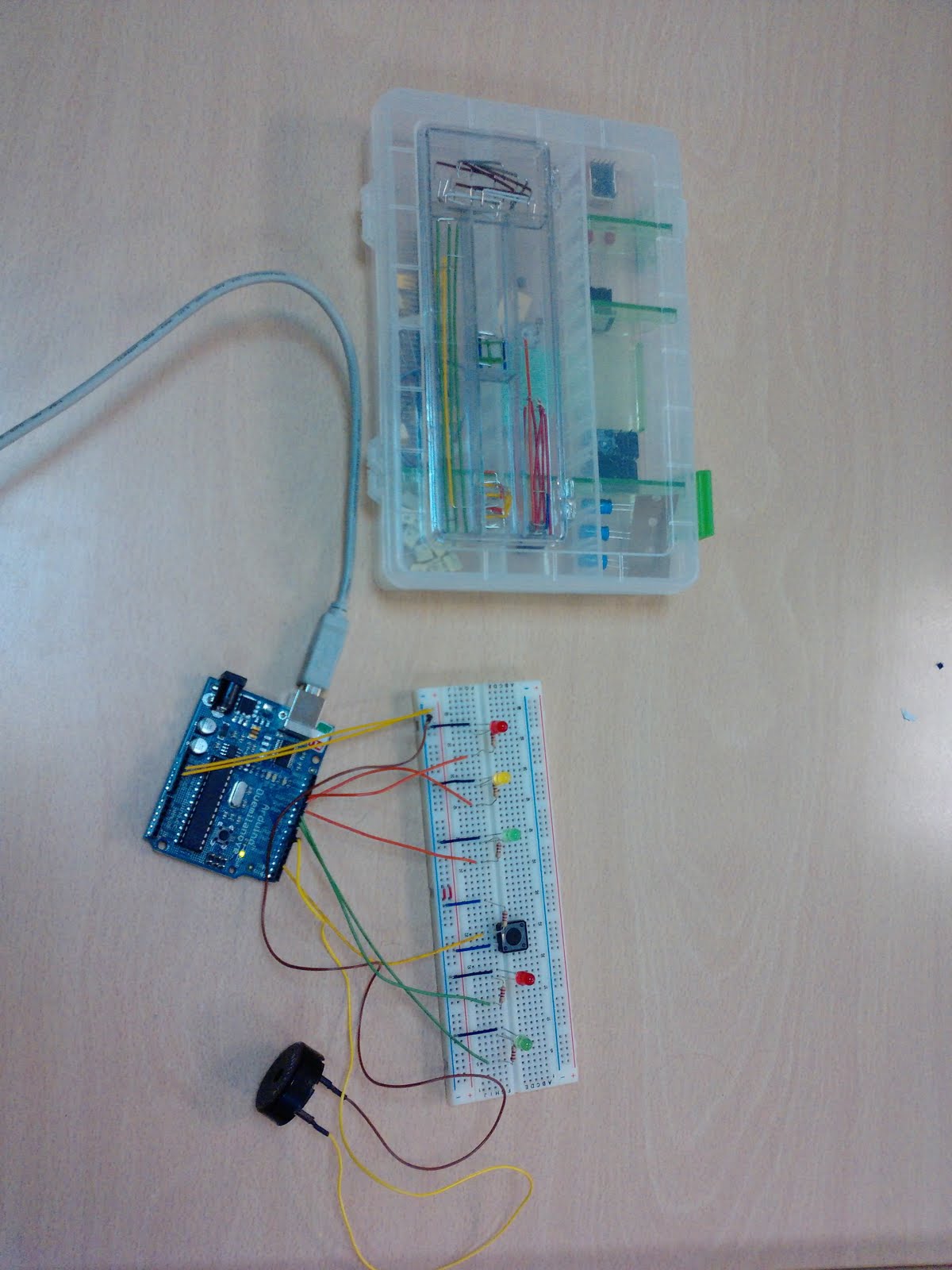 Taller Arduino: Semáforo Arduino