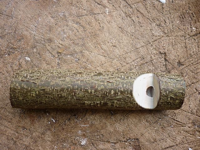 Jon Mac.Spoon Carving First Steps: A Simple Wooden Whistle...
