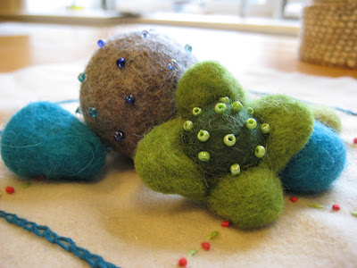 slöjdfeber: Grundkurs i tovning