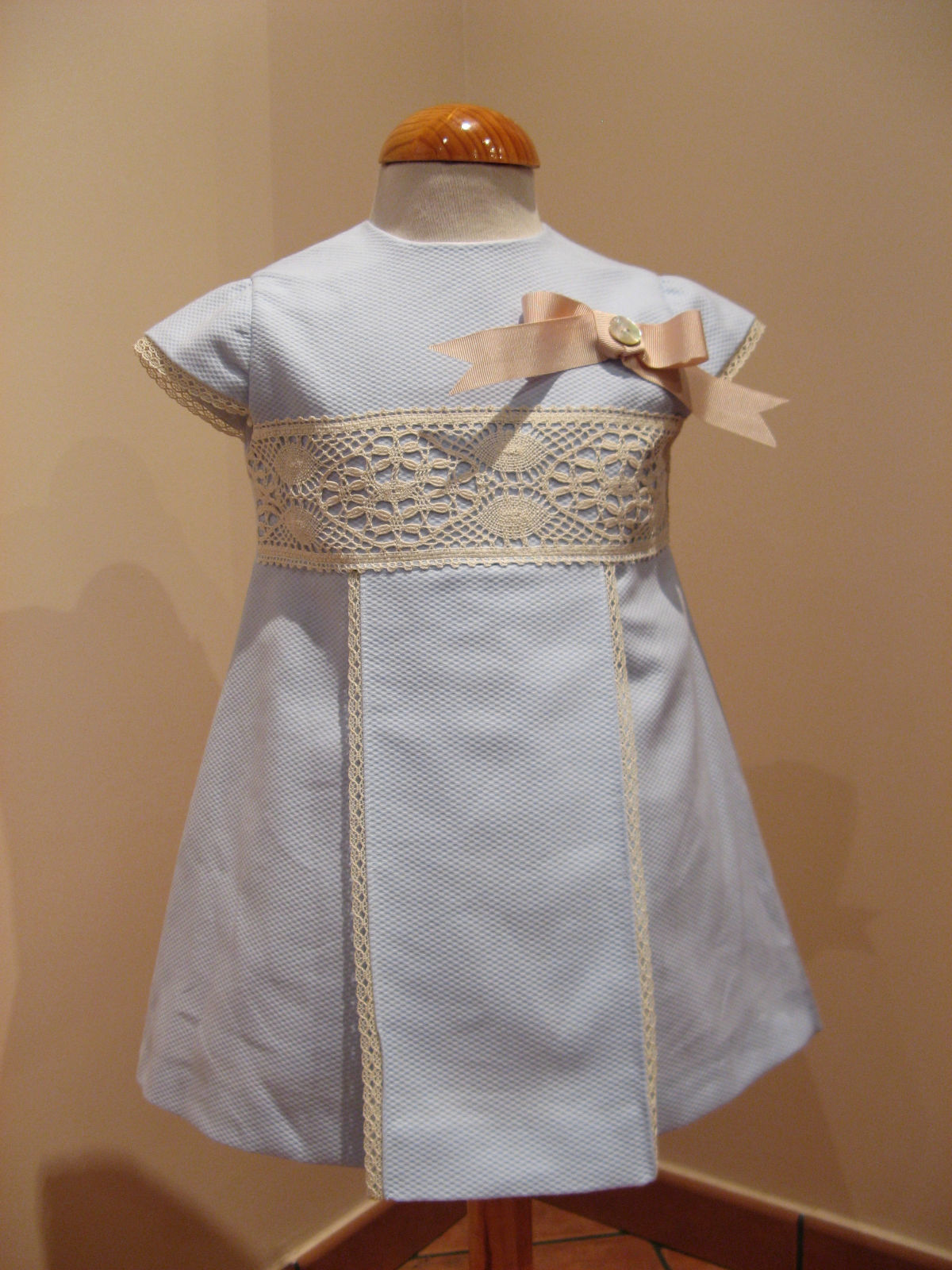 EVA CASTRO BABY: Eva Castro Baby. S/S 11. Colección piqué