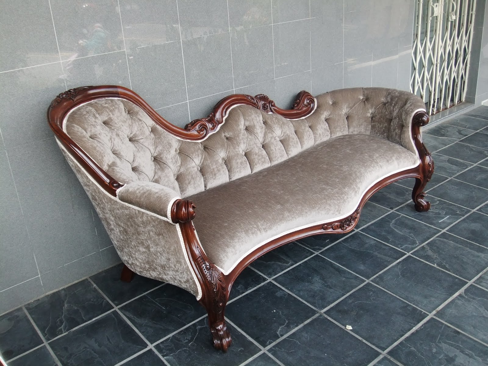 REUPHOLSTERED FURNITURE AND THE CREATIVE IMAGINATION | Ashley Furniture