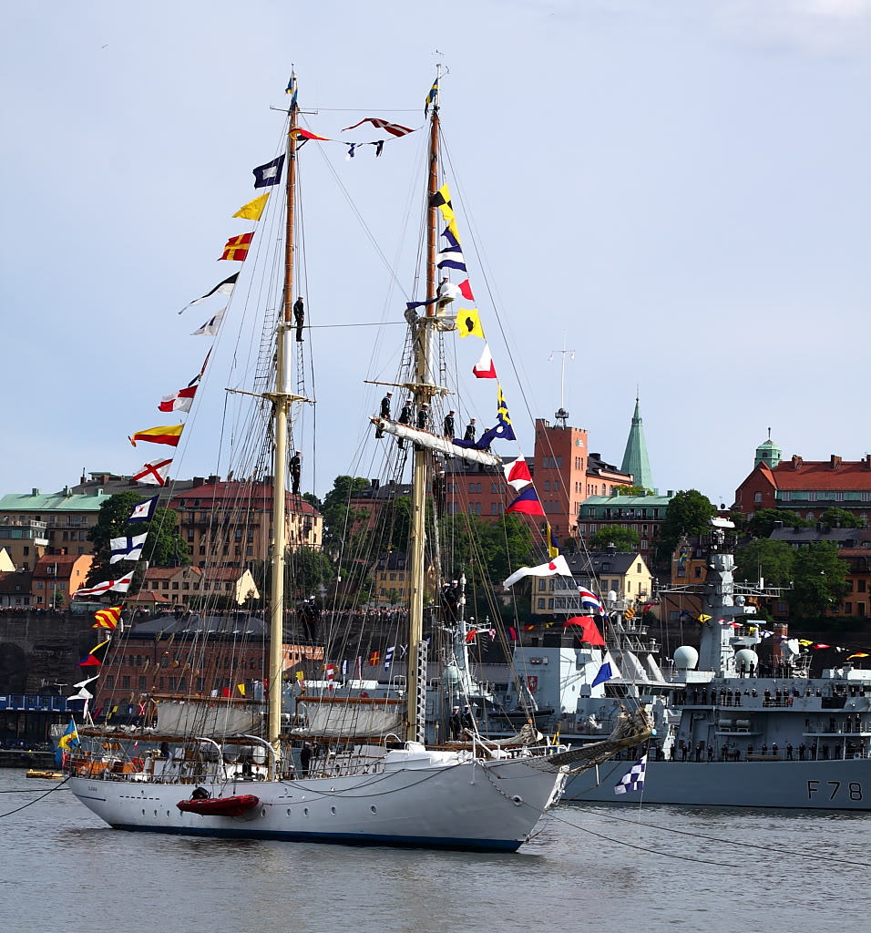 J e a n n e t t e New York: Daisy Reyes to Launch New Flagship!