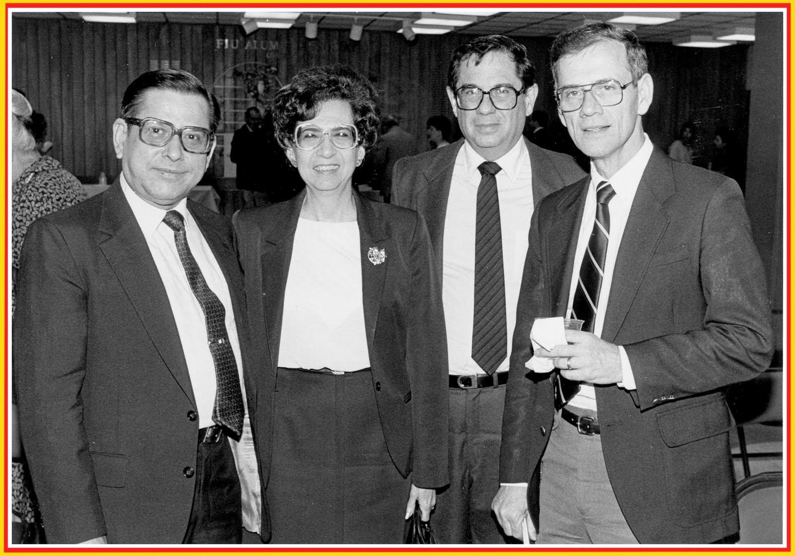 Magazine Cultural. Instituto Cultural René Ariza: November 2010