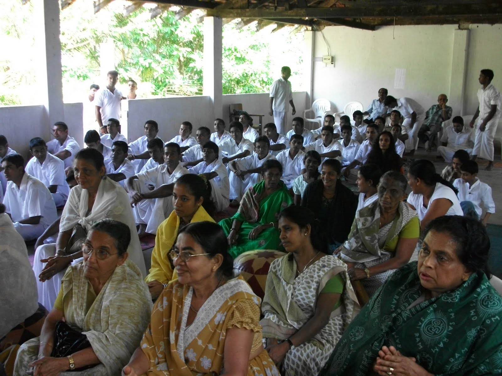 SRI SATHYA SAI NILAYAM - MORATUWA SRI LANKA: Ratnapura Mithuru Mithuro ...