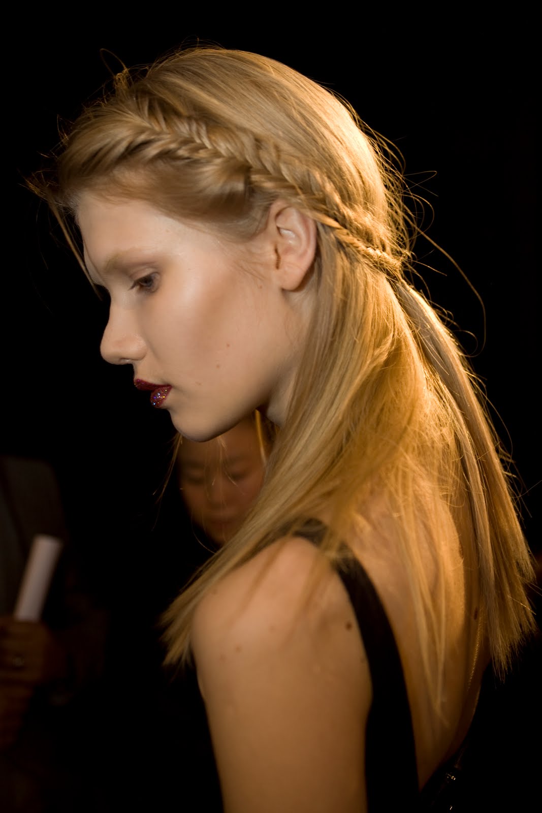 Dèesse Magazine: How to Create Fishtail Braids a la Orlando Pita at Home