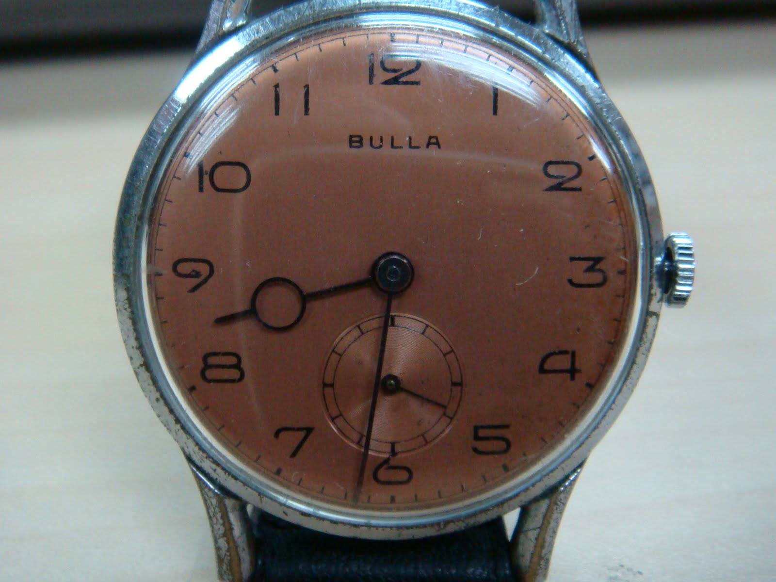 kunci jam: Bulla