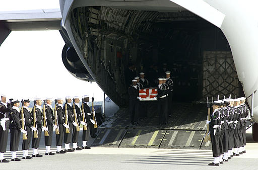 Gazing at the Flag: USS Cole (DDG 67) ~ 10 years ago