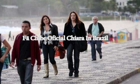 FC OFICIAL CHIARA IN BRAZIL: Cantora Chiara Civello Passeia em Praia ...