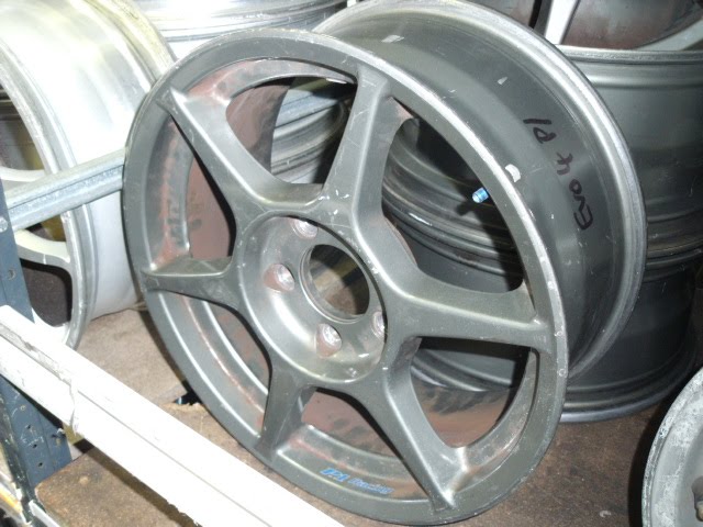 JDMbits: Buddy Club P1 Ultralight Alloy Wheels!