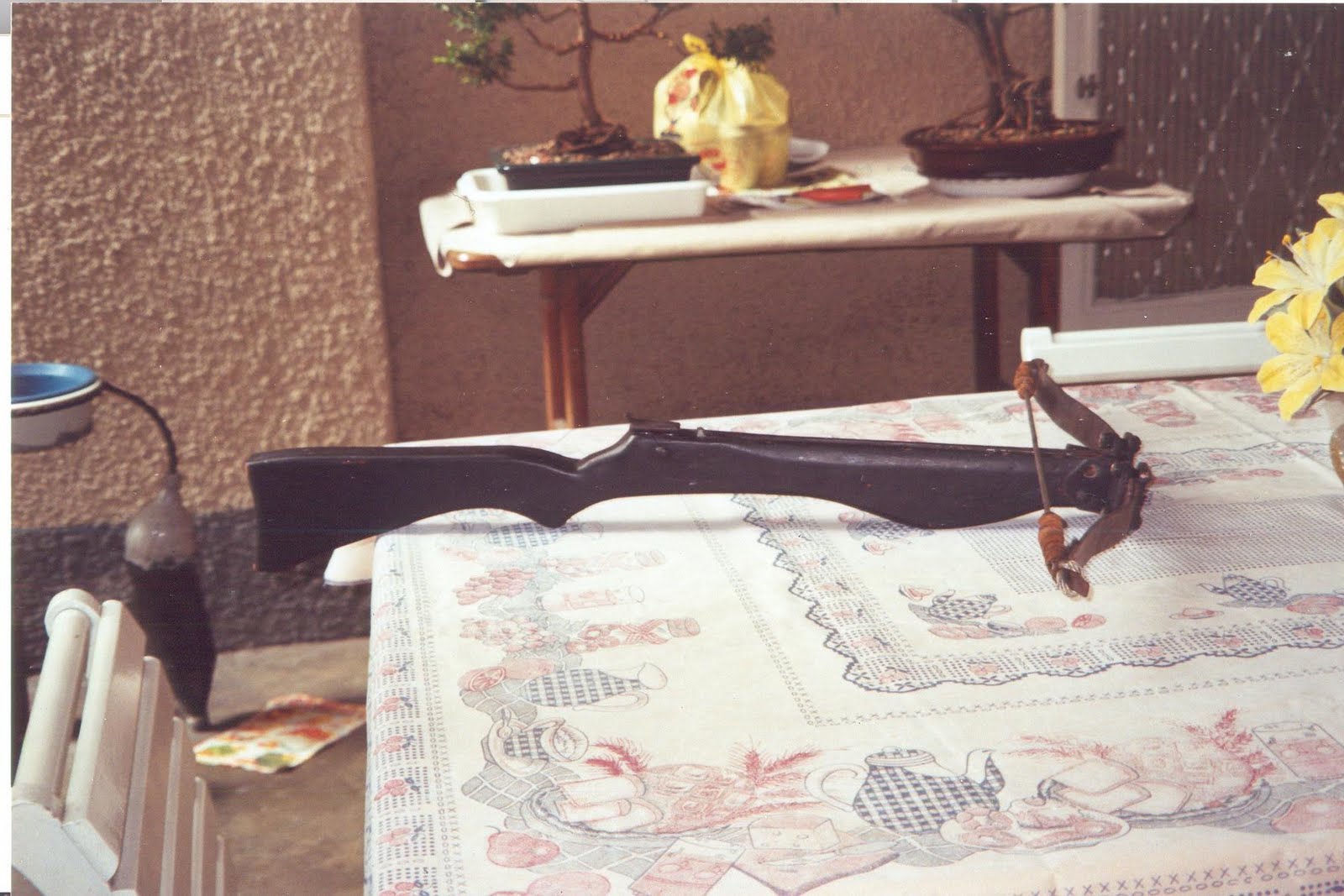 Pumas/Lubisomem 01: Como fazer balestra ou besta caseira ( 2 )