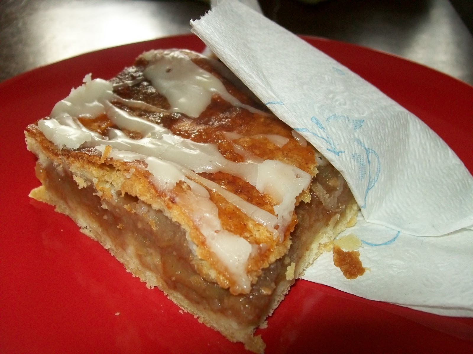 Michigan Cottage Cook: APPLE PIE GALORE, OH MY PIE FOR A CROWD!