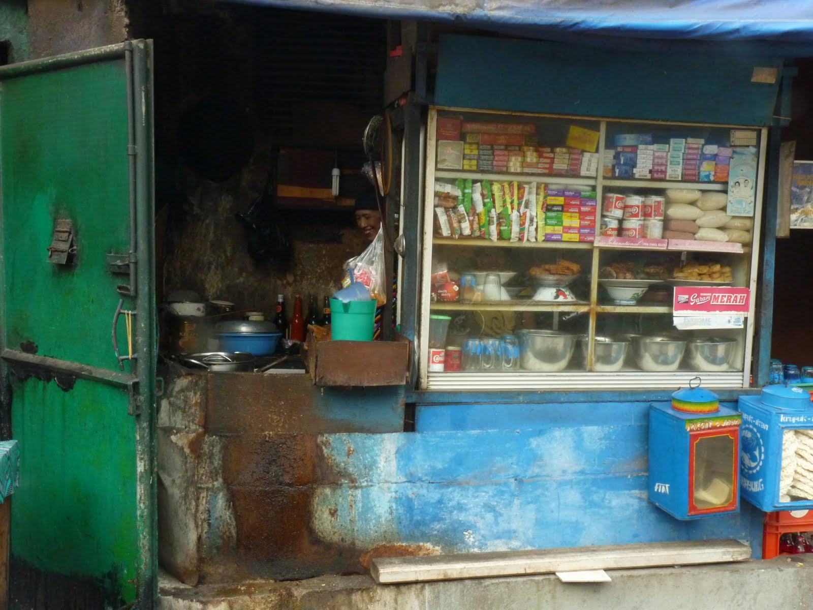 vagabondok: 21-26.június Jakarta (Java)/Indonézia (eszti, miki)