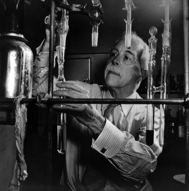 alquimiayciencias: Los átomos cúbicos de G.N. Lewis