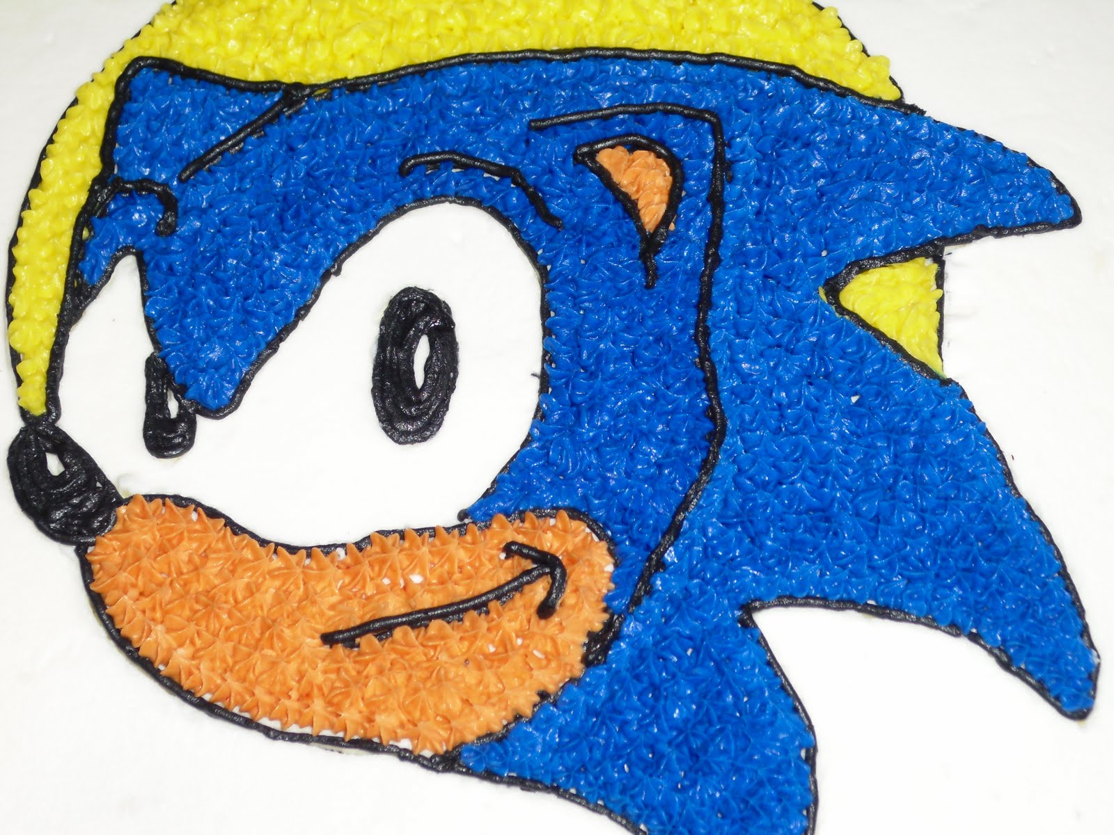 Cake Designs by Steph: Sonic the hedgehog cake!