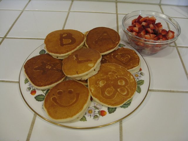 The Paper Pony: Pancake Art