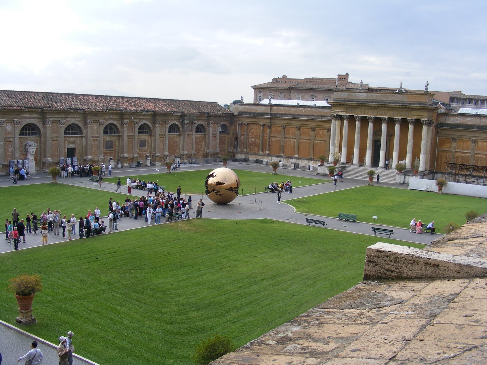 Grenz Updates: The Vatican, the Sistine Chapel and the Colosseum