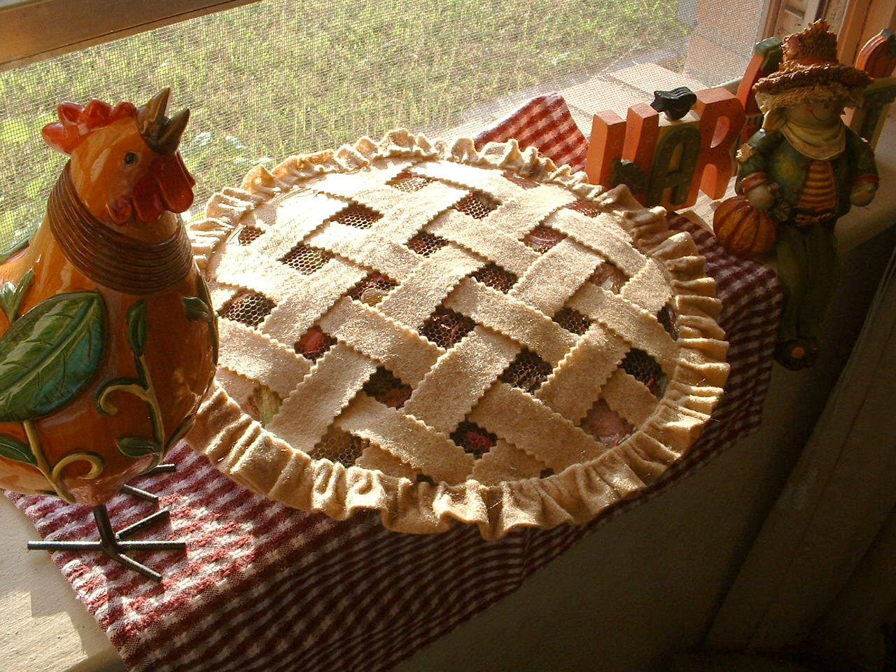 Gone Crafting!: POTPOURRI PIE (faux)