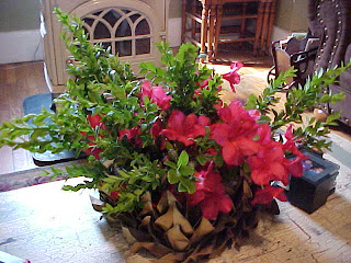 Rosy Creations: Natural Flower Caddy